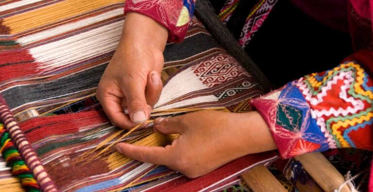 5 Jenis Produk Tekstil dan Proses Pembuatannya