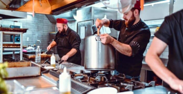 Cloud Kitchen: Pengertian, Jenis, Contoh, & Strategi